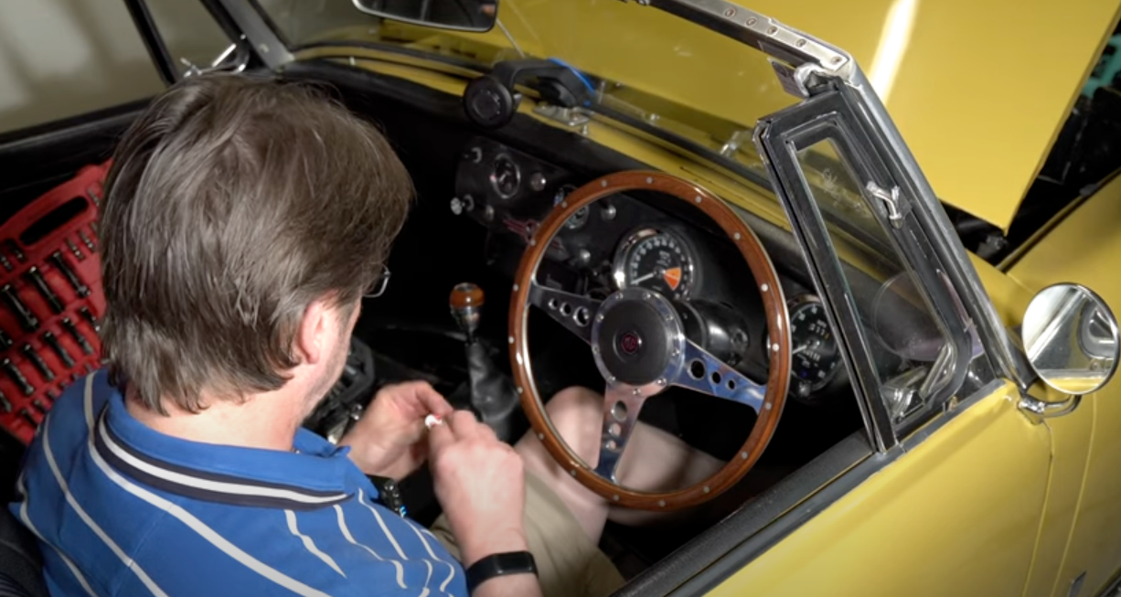 Steering Wheels Guide – Moto-Lita